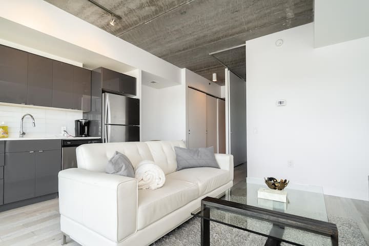 (1505)downtown Winnipeg+cheerful 1 Bdr+fast Wifi(3 - Winnipeg