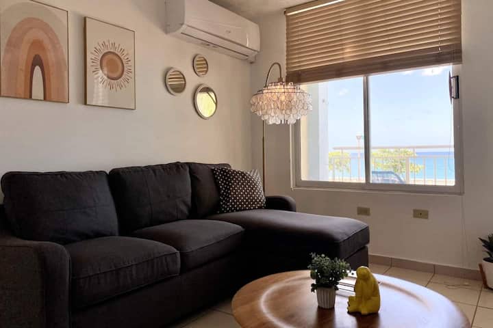 Boho Beach Box | Ocean Front Apt With Pool - Aguada