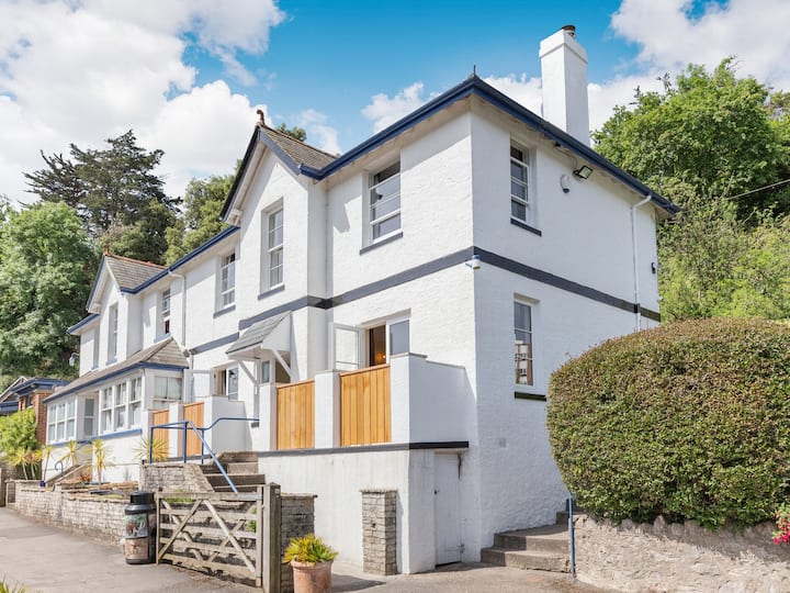 Cavern House - Torquay