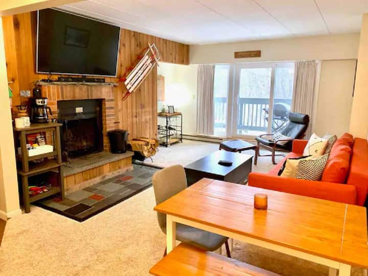 Mt Green, Pool, Gym, Sauna, Hot Tub 3br/2b, - Killington, VT