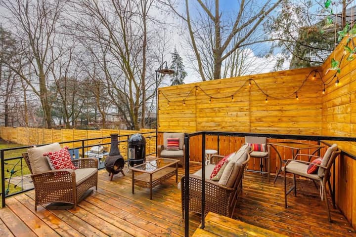 Modern 3bdr W. Rustic Charm + Big Yard Near Wineries - Beamsville