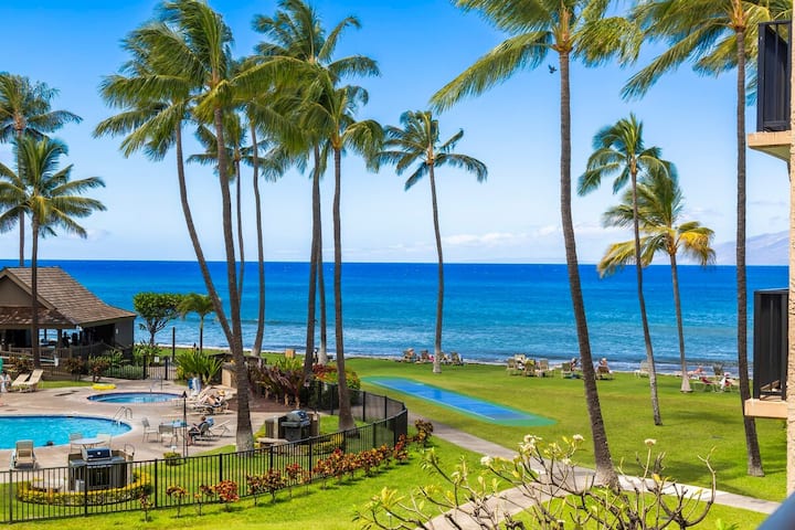 Coastal Remodeled Ocean View Papakea Resort Condo - Maui, HI