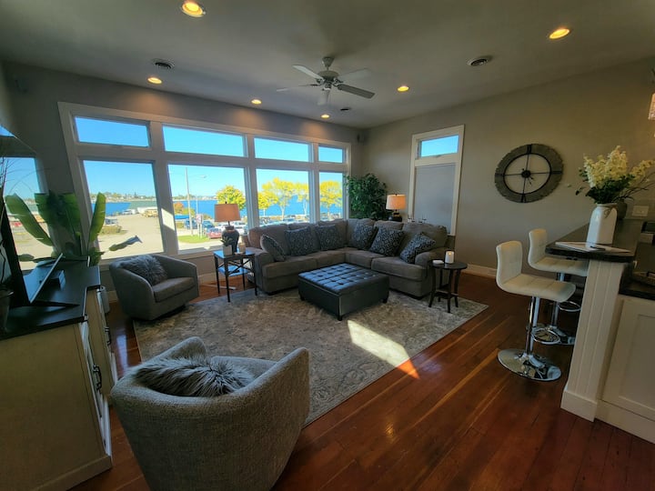 St Ignace Loft - St. Ignace, MI