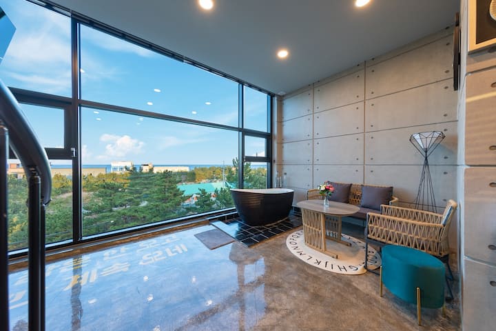 #이게 힐링이지 #신축 #강릉 숙소의 A풀빌라401오션뷰 - Gangneung-si