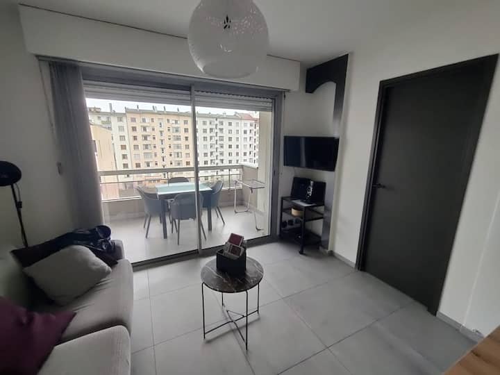 Résidence L'ecrin - Appartement En Centre Ville - Annecy-le-Vieux