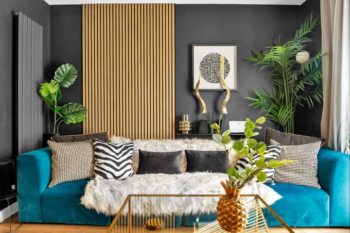 Salford Quays Luxury Safari Retreat+parking Space - Manchester