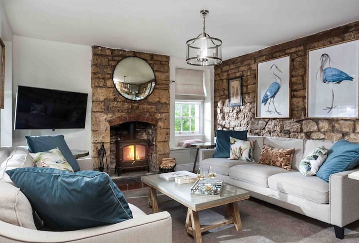 A Beautiful Cotswolds Cottage In Stroud, Glos - Nailsworth
