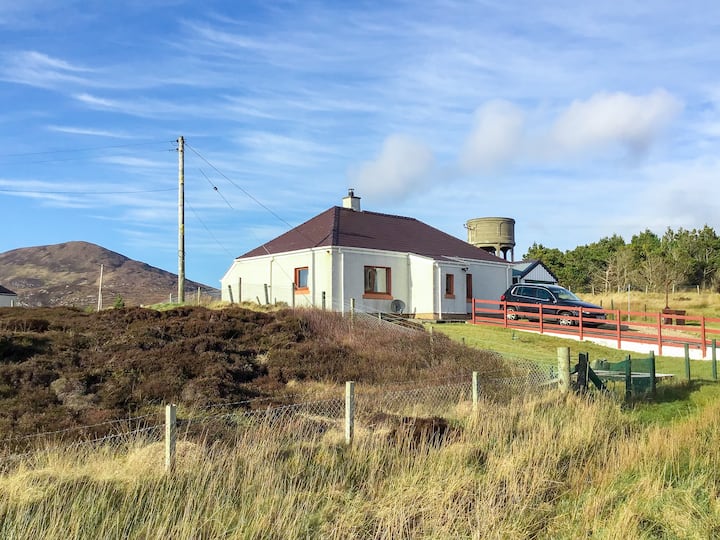Laxdale Cottage - North Uist
