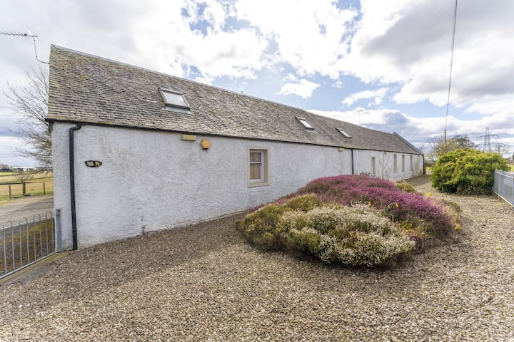 East Kelt Farm Cottage - Falkirk