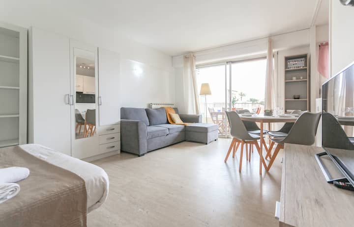 Studio Proche Plage Terrasse Vue Mer Clim - Cannes