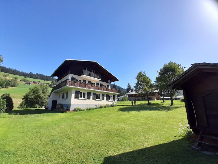 Spacieux Logement Au Rdc D'un Chalet Typique - Notre-Dame-de-Bellecombe