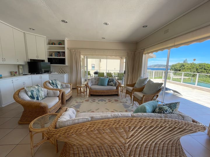 Our Seaside Villa | Near Beach, W/ Pool & Solar Ba - Plettenberg Bay