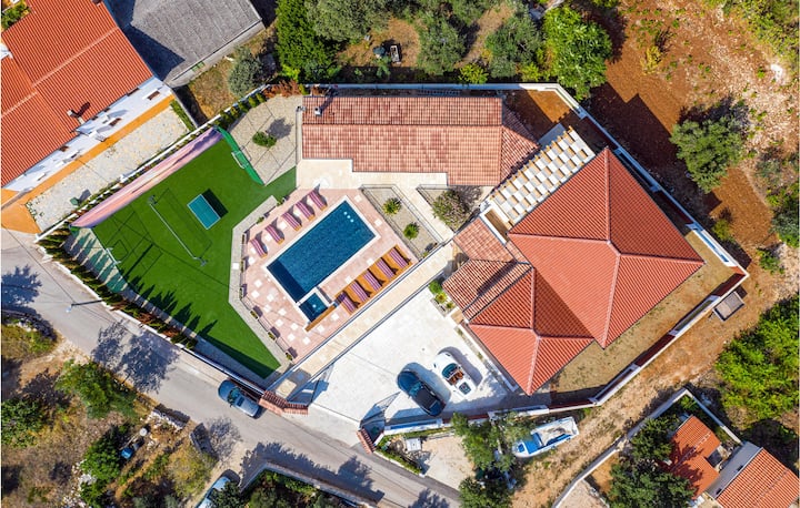 Lovely Home In Vir With Sauna - Vir