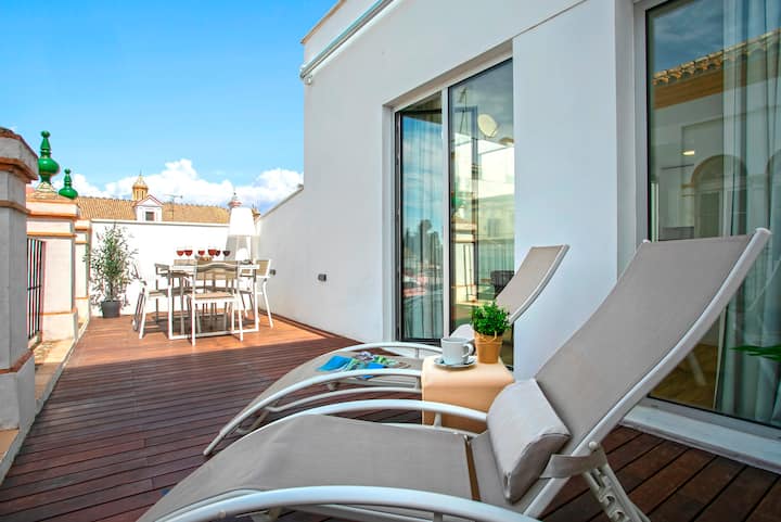 104 M² Huoneisto ∙ 3 Makuuhuonetta ∙ 6 Vierasta - Sevilla