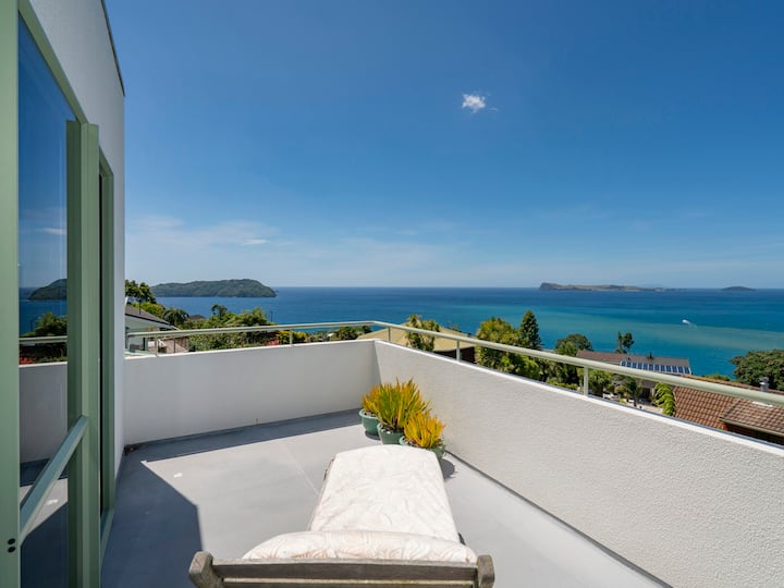 Picturesque On Paku - Tairua Holiday Home - Pauanui