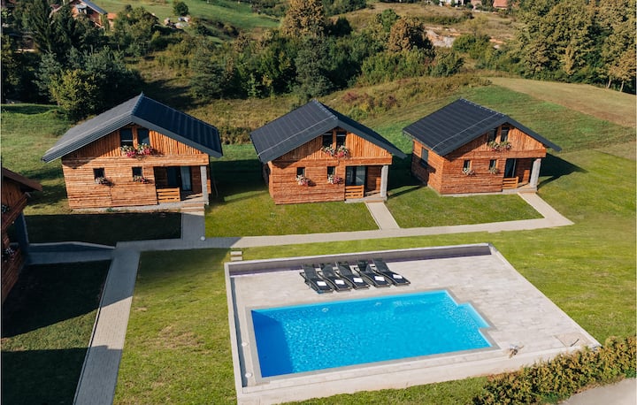 Cozy Home In Slunj With Outdoor Swimming Pool - Croatia