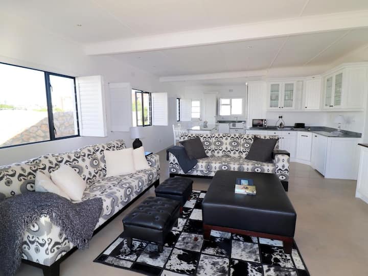 Eland's Rest In Arniston - Arniston
