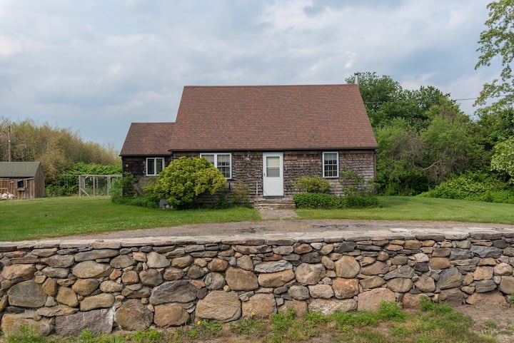 Nestled In Heart Of Point Judith Cozy Family Stay! - Narragansett, RI