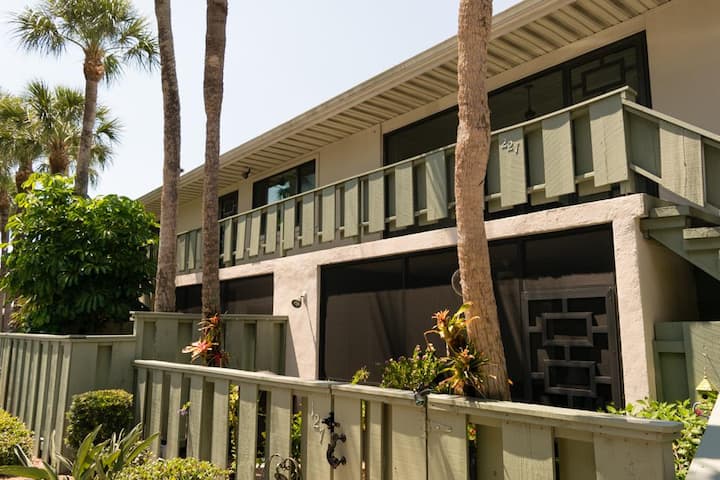 Wbc 226 Spacious 1/1 Pool Tennis Condo Close To Wh - Anna Maria Island, FL