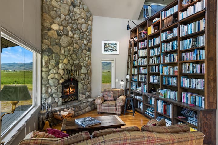 Crow Cabin- Cozy Cabin With Amazing Views On 20 Ac - Emigrant, MT