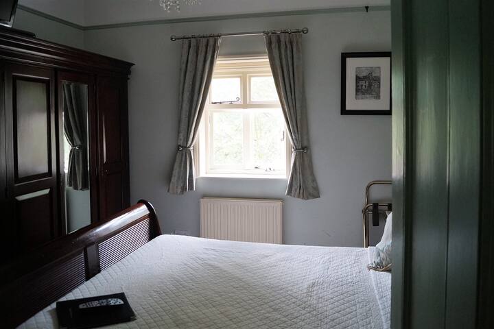 Luxury Double Ensuite At The Foundry Masters House - Ironbridge
