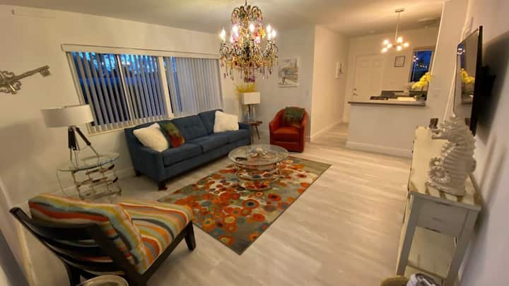 Few Steps From The Beach -Awesome 1br/1ba - Lauderdale-by-the-Sea, FL