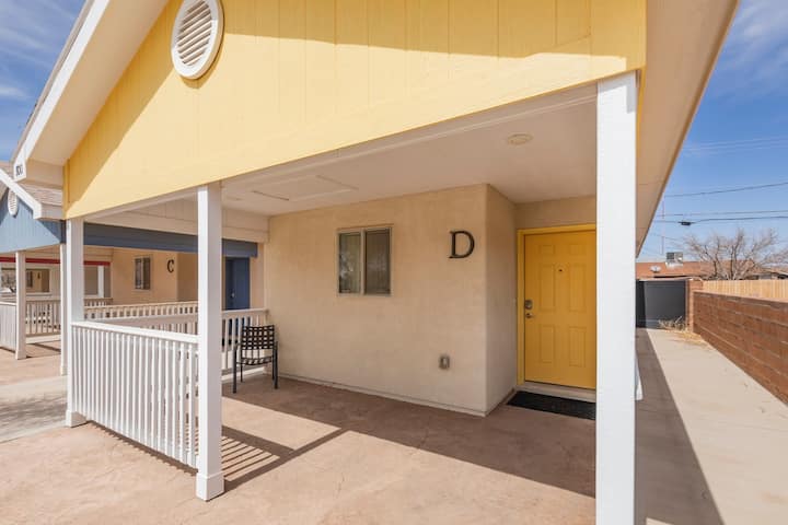 Bear Den Retreat Delta In Alamogordo W/king Bed - Alamogordo, NM