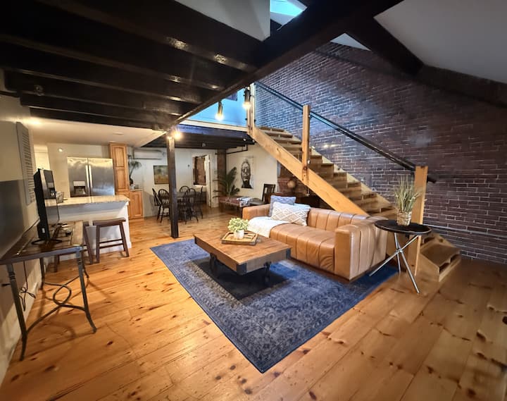 Incredible Location! Heart Of The Old Port/sleeps8 - Long Island, ME
