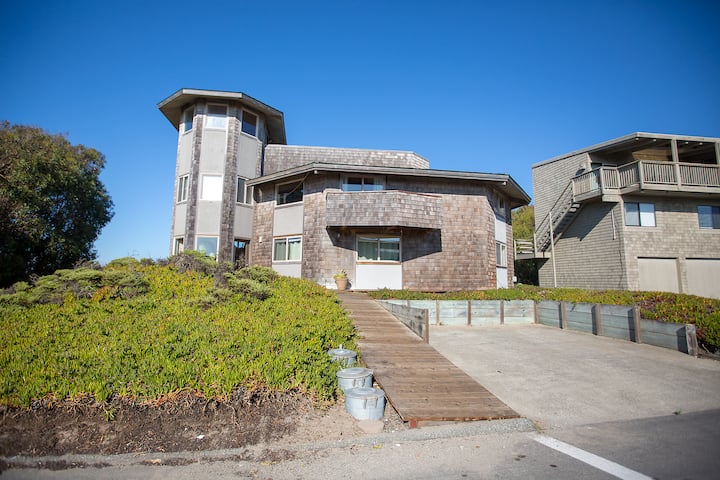 House 81 - Watsonville, CA