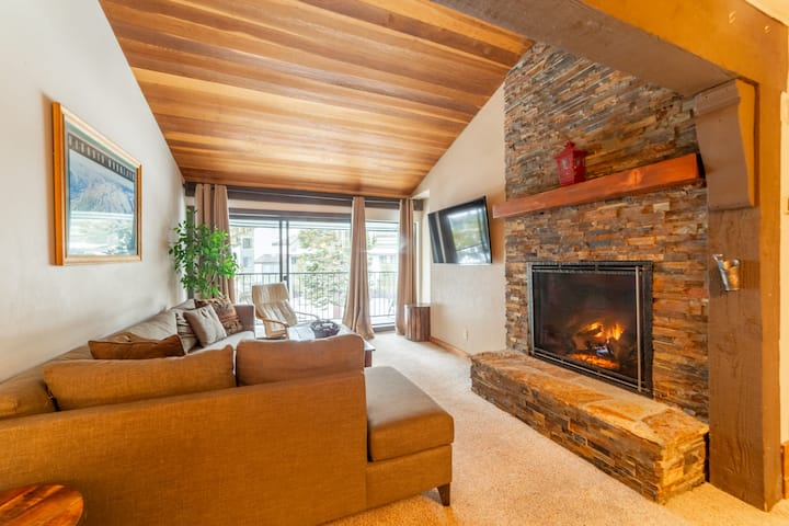 Walk To Ski And Slopes At St Anton 551 - Mammoth Lakes, CA