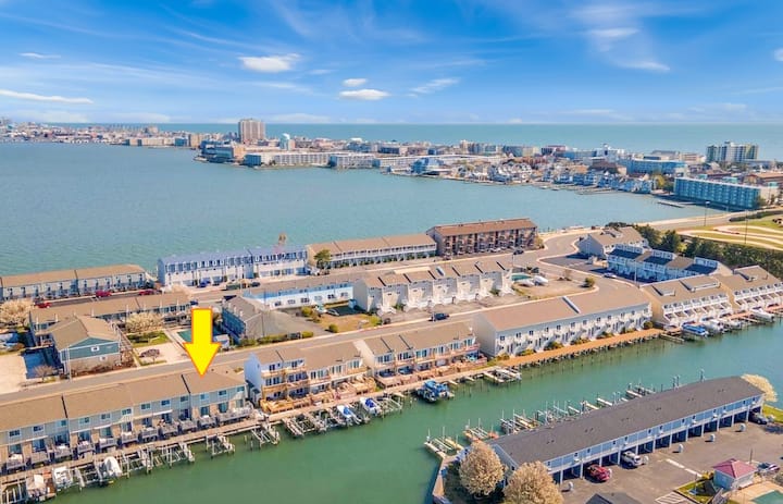 Waterfront Bayview Townhome On Canal-outdoor Pool! - Ocean City, MD
