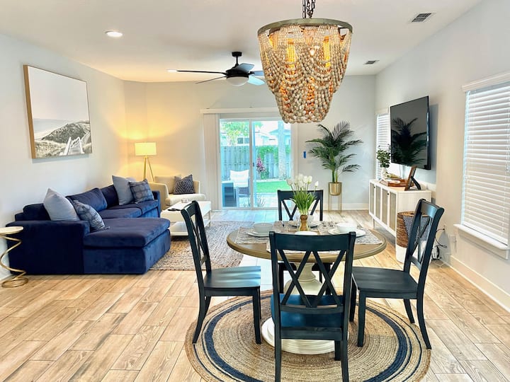 King Bed, 5 Min Walk Jax Beach, Pet Friendly, Wifi - Jacksonville Beach, FL