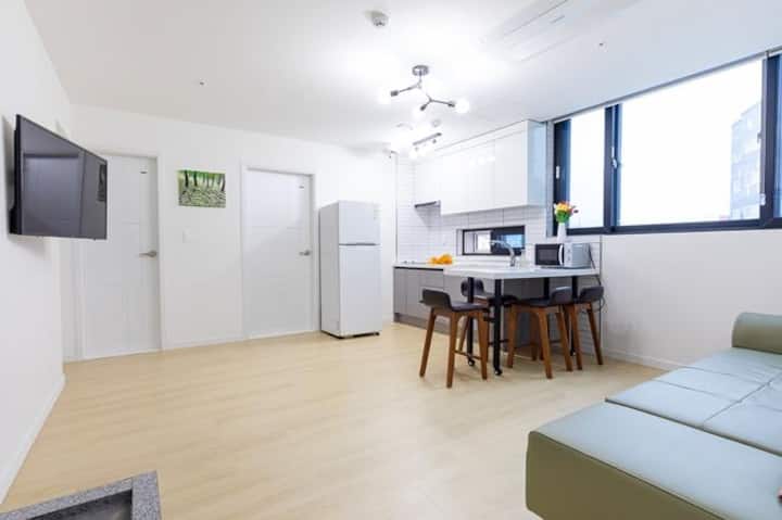 경포해변 도보5분 객실, 스위트룸 - Gangneung-si