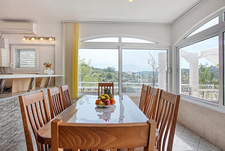 A-19462-b Appartement De Deux Chambres Avec La - Primošten