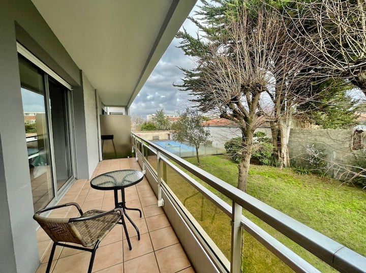 Appartement Dans Une Résidence Avec Piscine - La Rochelle