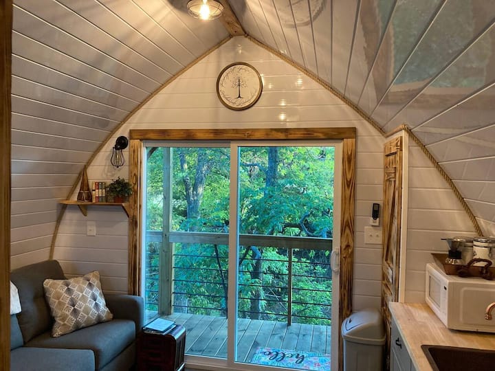 Hobbit Treehouse, Hobbit Lovers Welcome - Cottonwood Lake, Alvord