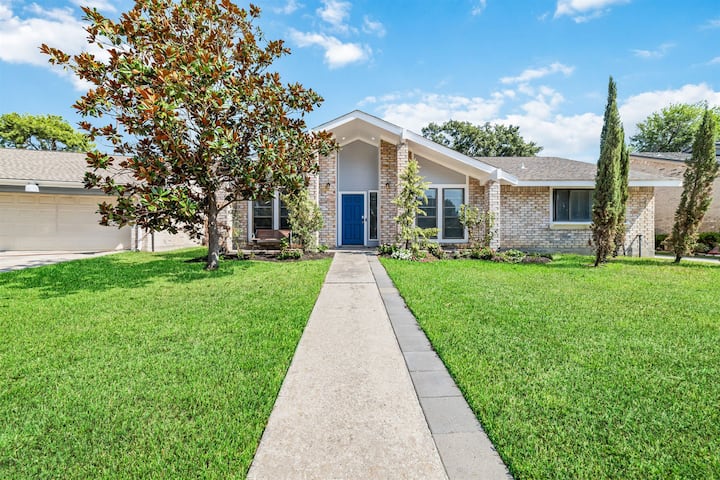 Cheery Home | Bright & Spacious &Office - Houston, TX