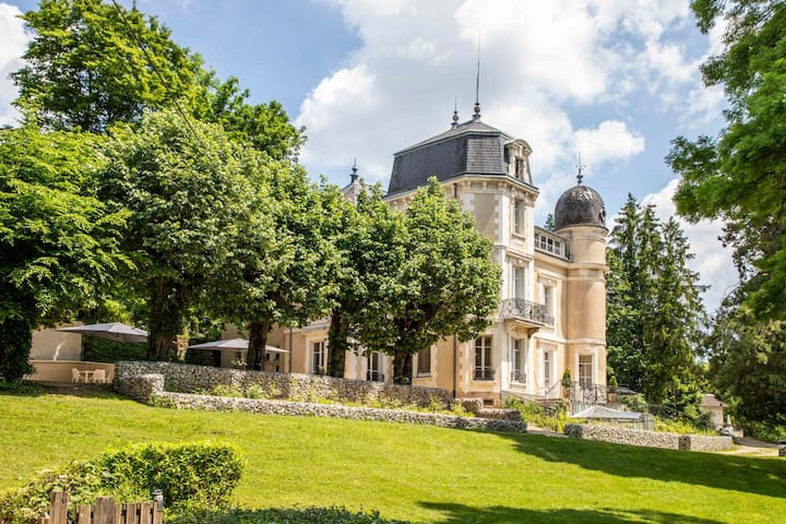 Chateau De Fremont - Le Creusot