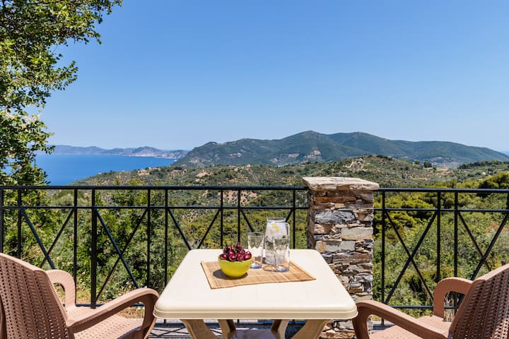 Kastanies Ananias - Скопелос