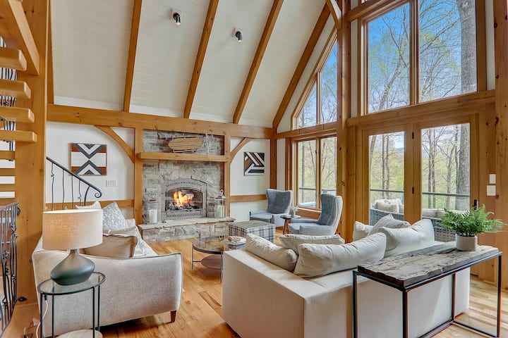 Modern Lodge W/ Sauna +Hot Tub,20 Min To Asheville - Black Mountain, NC