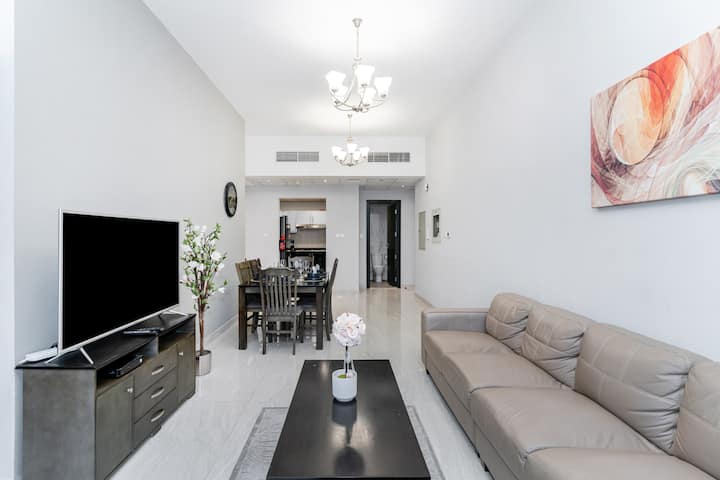 Spacious For Large Families | Near To Burj Khalifa - Dubai