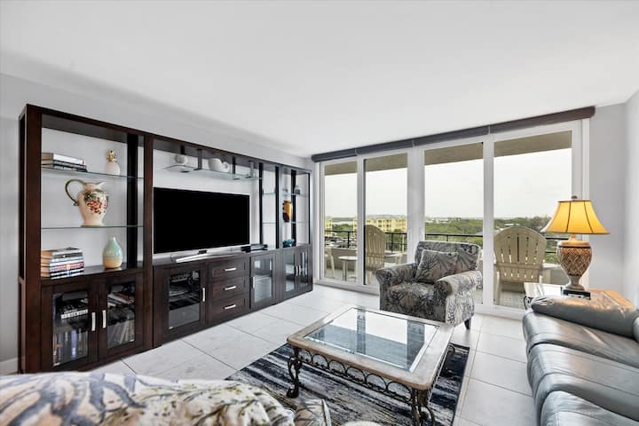 Anchorage Resort 8th Flr 2 Bdrm Condo Pool, Beach - Venice, FL