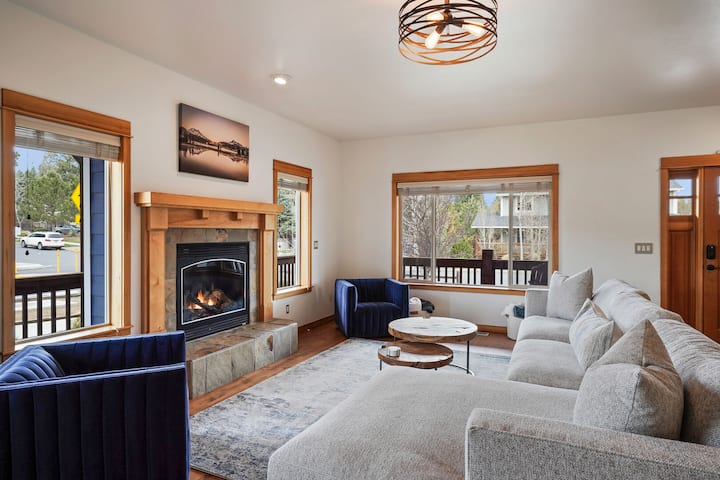 Shevlin - Hot Tub, Updated, Westside Trail - Bend, OR