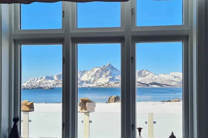 Peaceful Property With Spectacular Sea View - Stamsund