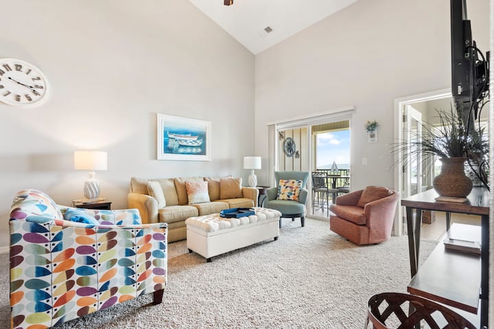 Spectacular Lake View, Family Friendly Condo - Branson, MO