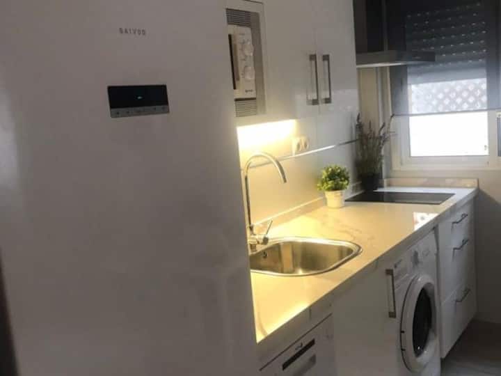 En Triana: Junto San Jacinto Con Parking Opcional - Siviglia