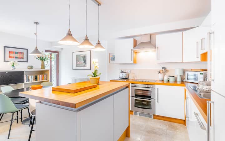 Bay Tree Cottage, Windermere 2 Bed, 2 Bathroom - Windermere