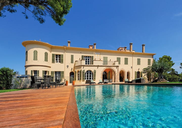 Villa Amalie - Fifteen Bedroom Villa, Sleeps 32 - Cap Estérel