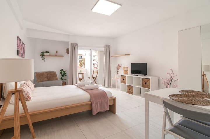Cozy Studio In Los Cristianos - Los Cristianos