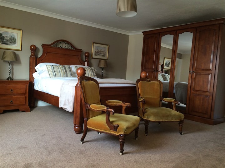 Executive Family Ensuite With Shower And Street Vi - Betws-y-Coed